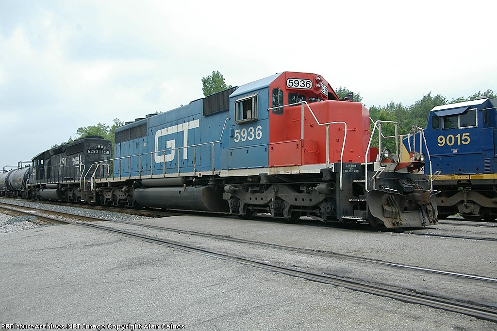 GTW SD40-2 5936